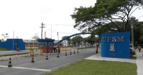 The Federal University of Santa Maria (USM) implements an academic portals